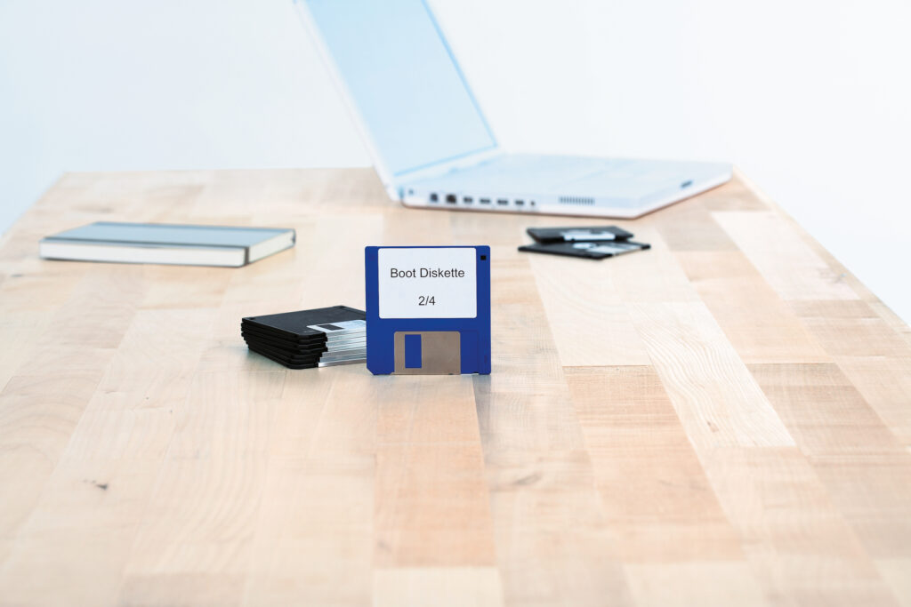 DiSK Labels 3.5 Inch A4, 70 x 50.8mm, White, Permanent Adhesion ...